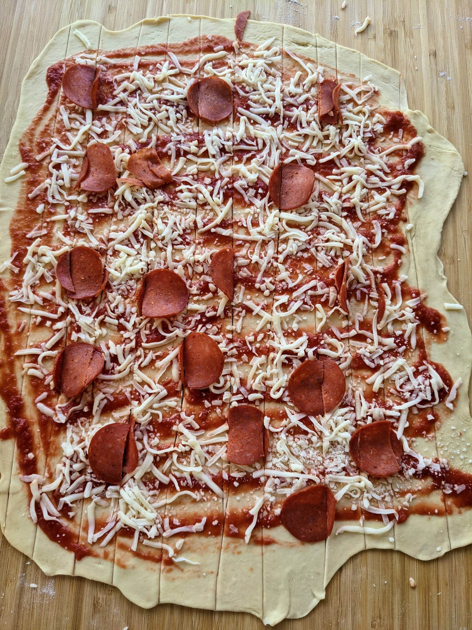 Easy Cheesy Pepperoni Pizza Pinwheels – Lose Weight, Eat Pizza